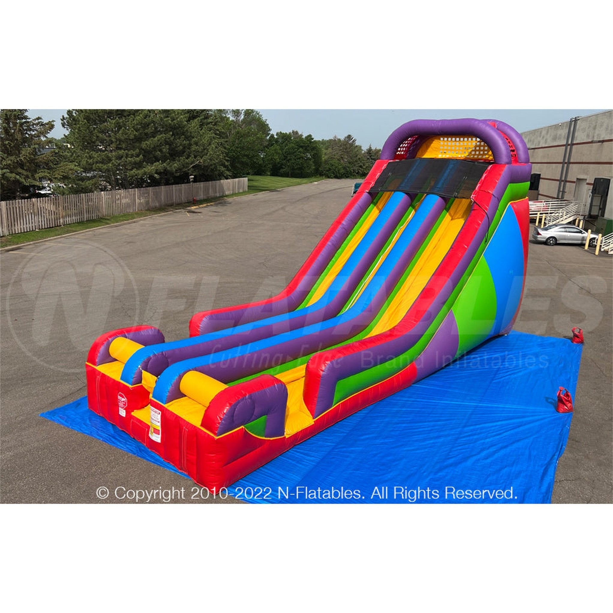 22' Wacky Dual Slide Wet/Dry — Beyond Tent